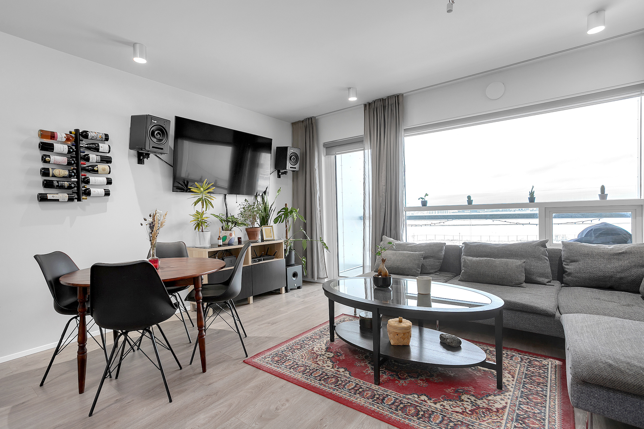 Til leigu: Smyrilshlíð 2, 102 Reykjavík